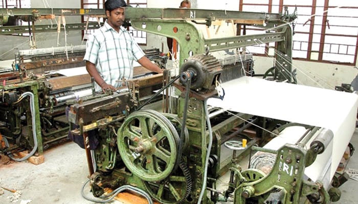 Power loom weavers demand subsidy for existing units - Knitting Views