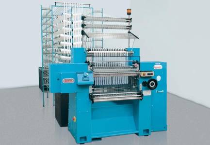 Italy's Comez cleans up with technical knitting machines - Knitting Views